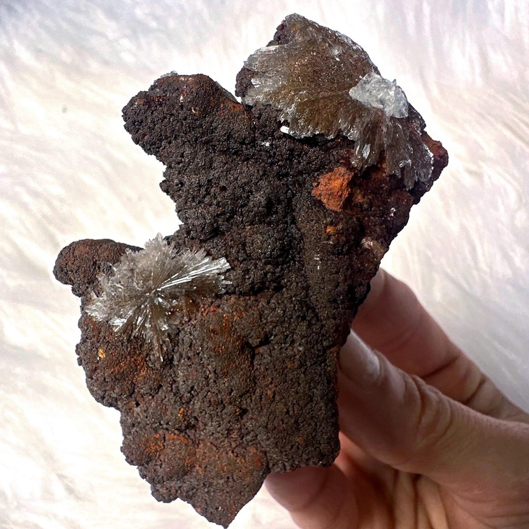 HIGH LUSTRE Hemimorphite on Botryoidal Goethite Specimen From Ojuela ...