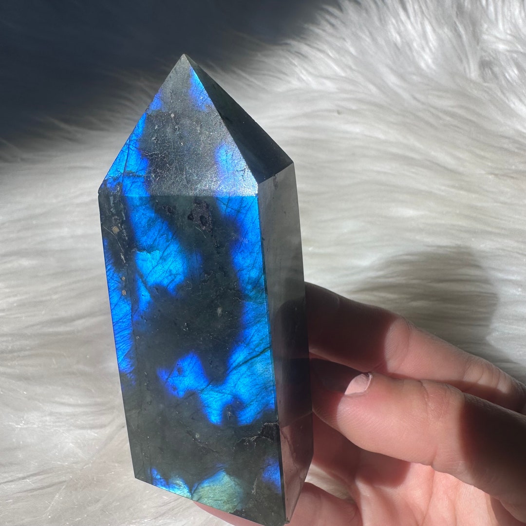 High Flash Deep Blue Labradorite Tower / Flashy Blue Labradorite ...