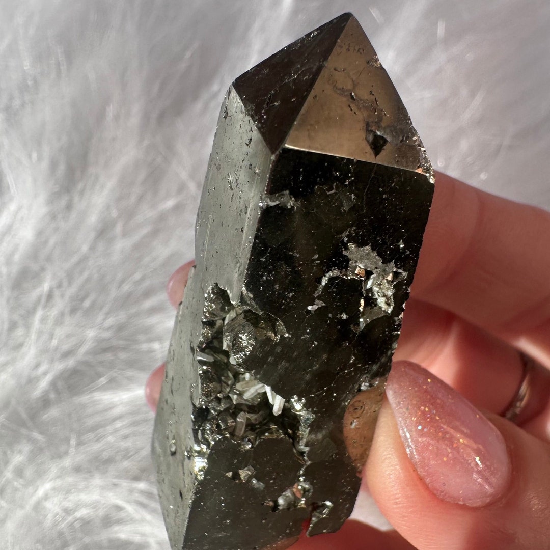 Flashy Pyrite Mini Tower With druzy Pockets & Quartz - Etsy