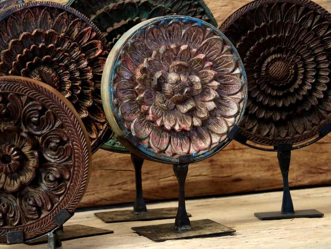 Rustic Vintage Wooden Round Carving Panel Flower Design With Iron Stand ...