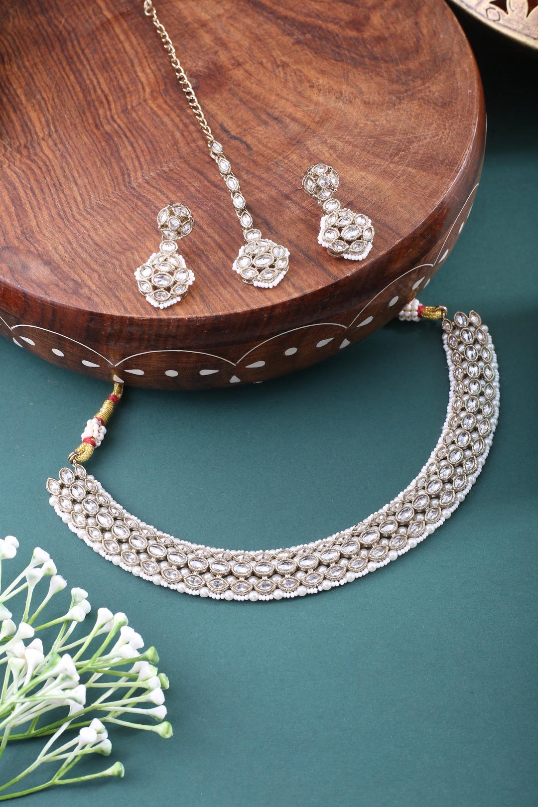 White Clear Antique Polki Kundan Necklace Earrings Tika Set - Etsy