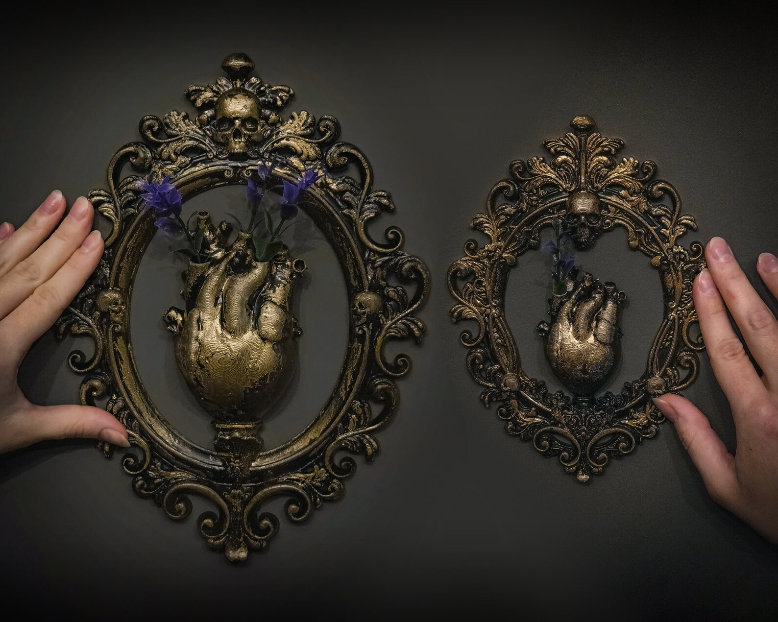 Gothic Heart Wall Art: Antique Style Gold Frame, Skull Decor - Etsy
