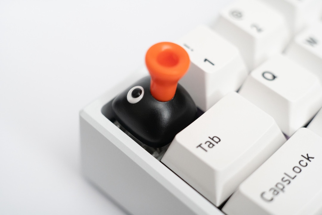 Noot Noot Penguin Keycap | Pingu Fanart Handmade Keycap | Multishot ...