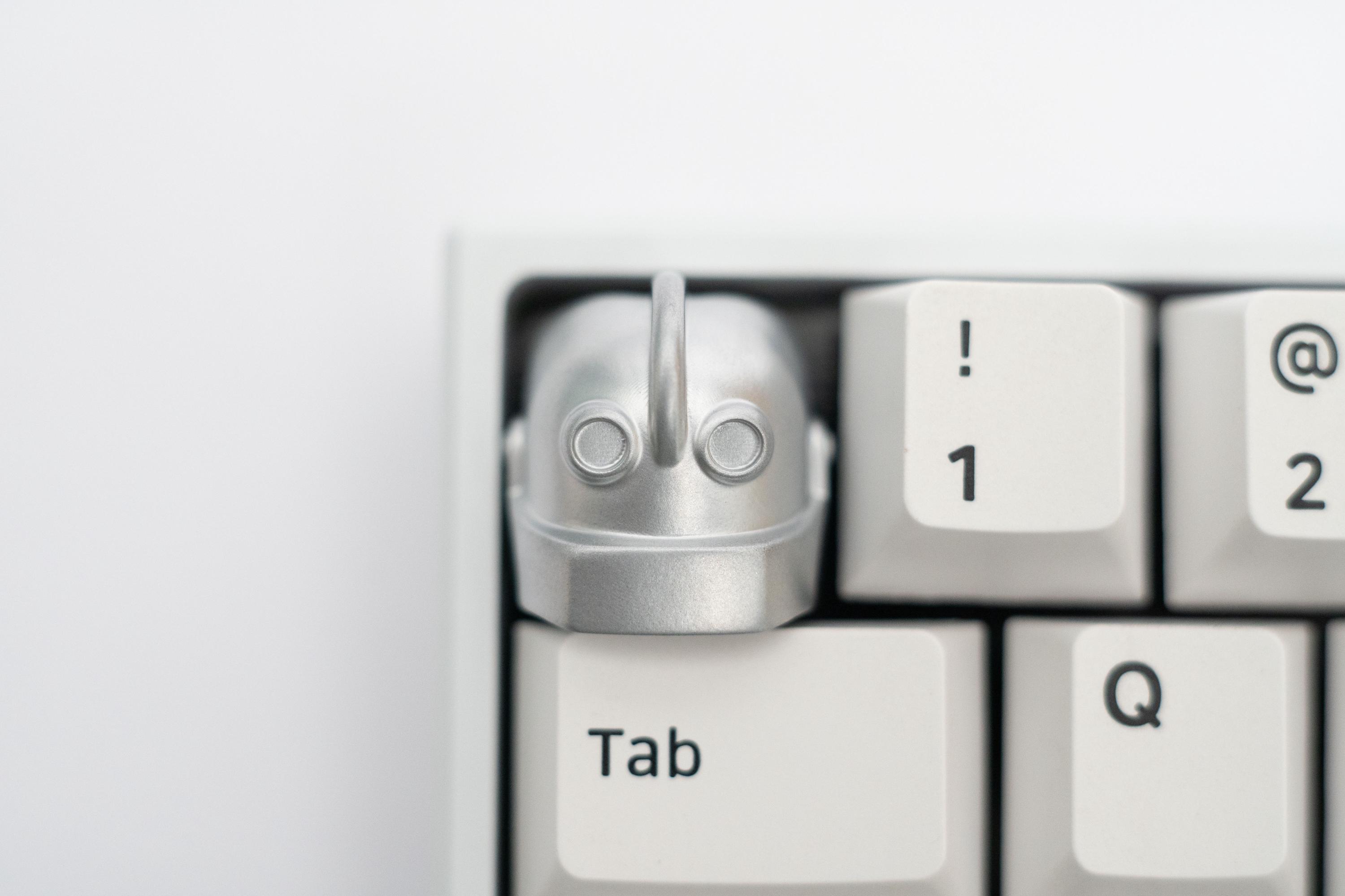 Iron Giant Keycap - Handmade Resin Artisan Keycap - Etsy