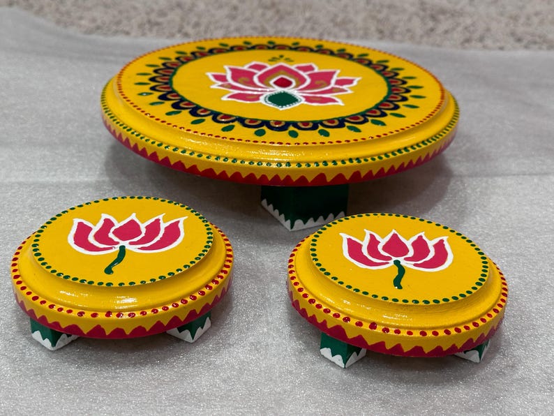 Beautiful Set of 3 : 8 Inch Round Kolam Chowki With Two 4 Inch Small ...