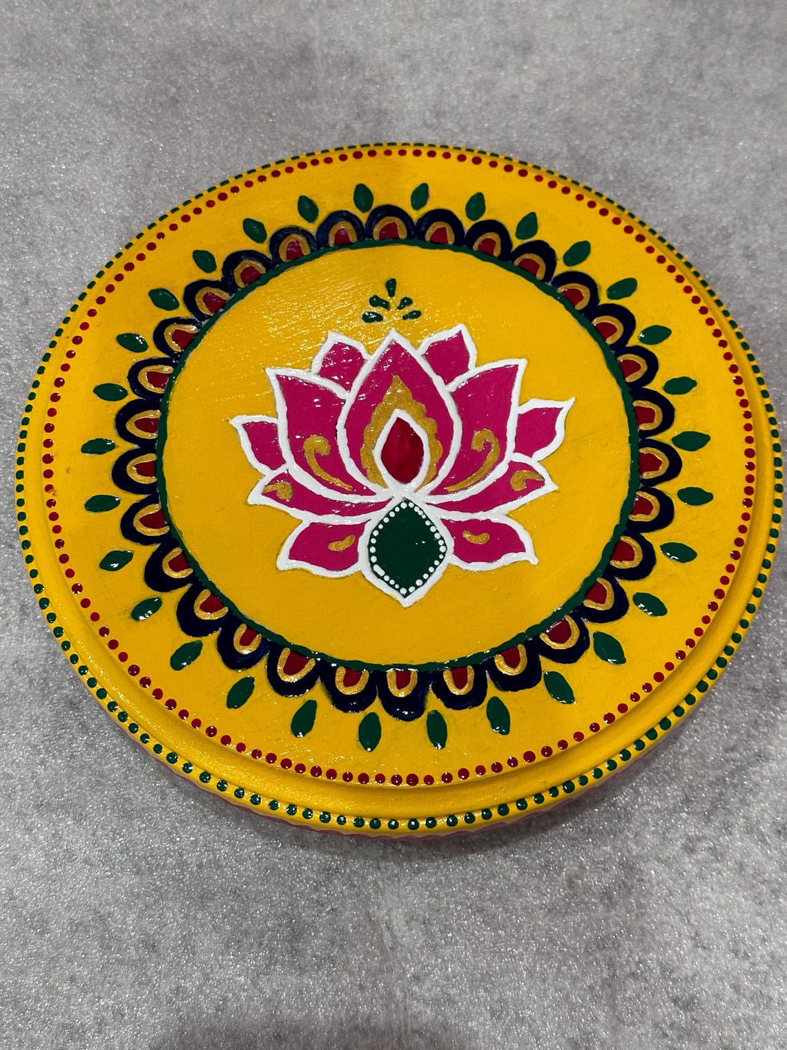 Beautiful Set of 3 : 8 Inch Round Kolam Chowki With Two 4 Inch Small ...