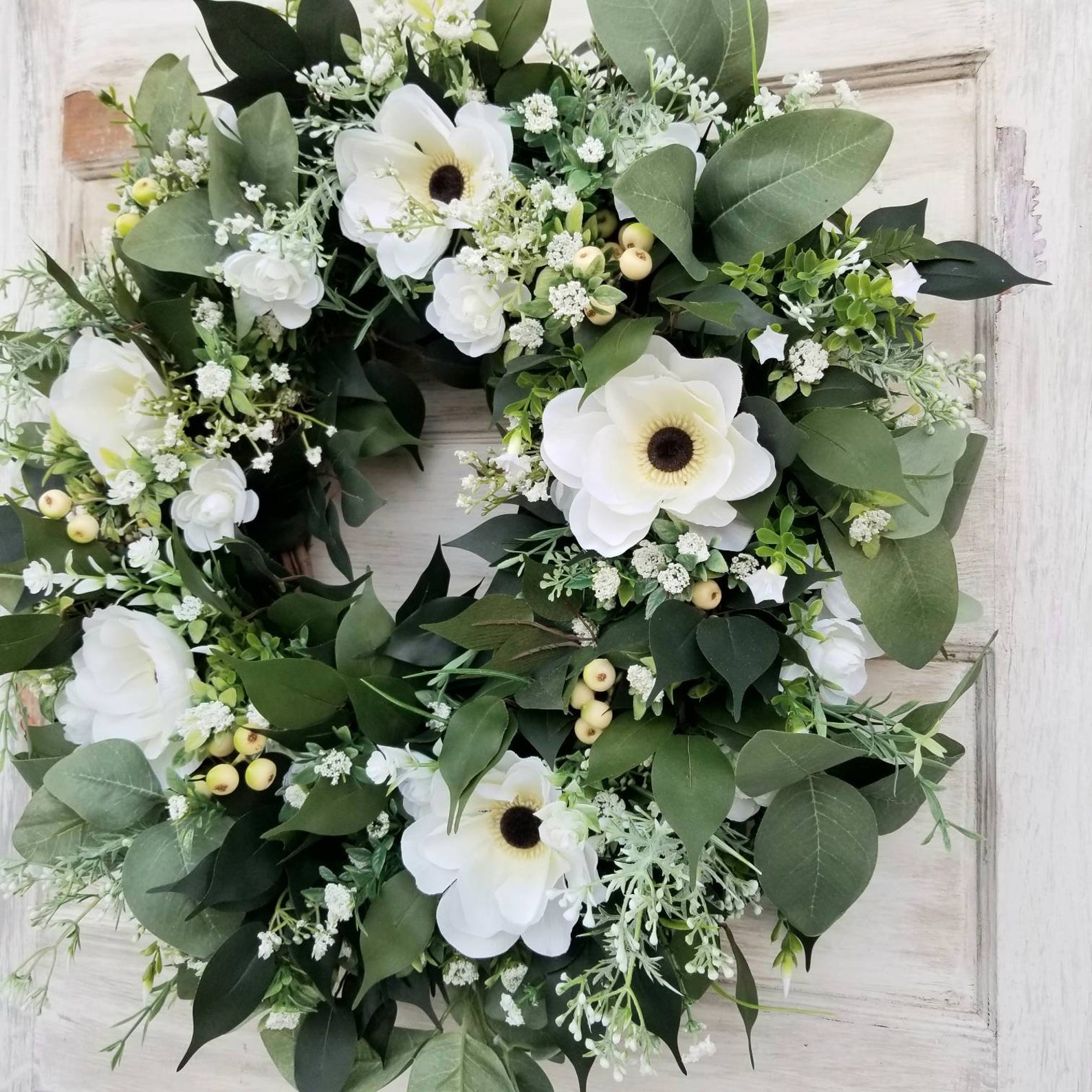 Summer Wreath With White Anemones and Faux Berries, White Flower Wreath ...
