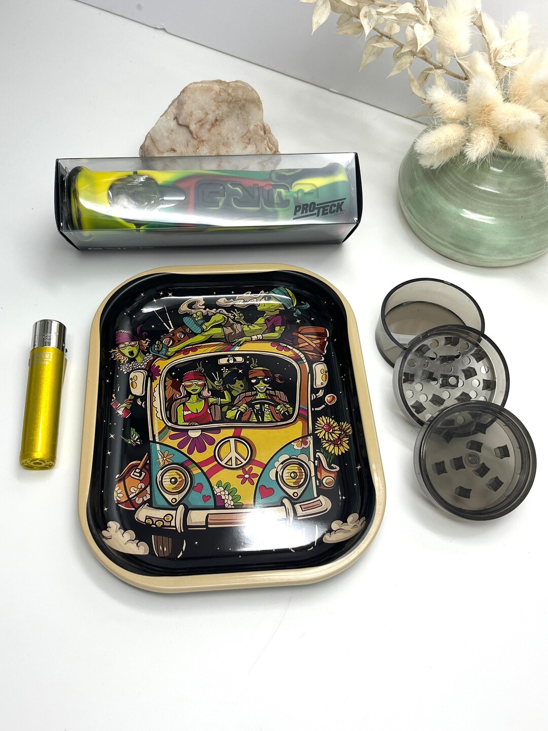 Cool Alien Crew Smoker Set Retro Rolling Tray Smoking Gift Set for Guys ...