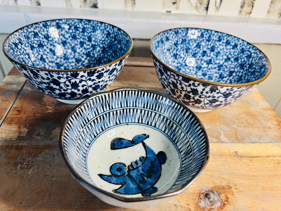 Traditional Japanese Rice Bowls, Porcelain, Made in Japan, Set of 3 - Etsy