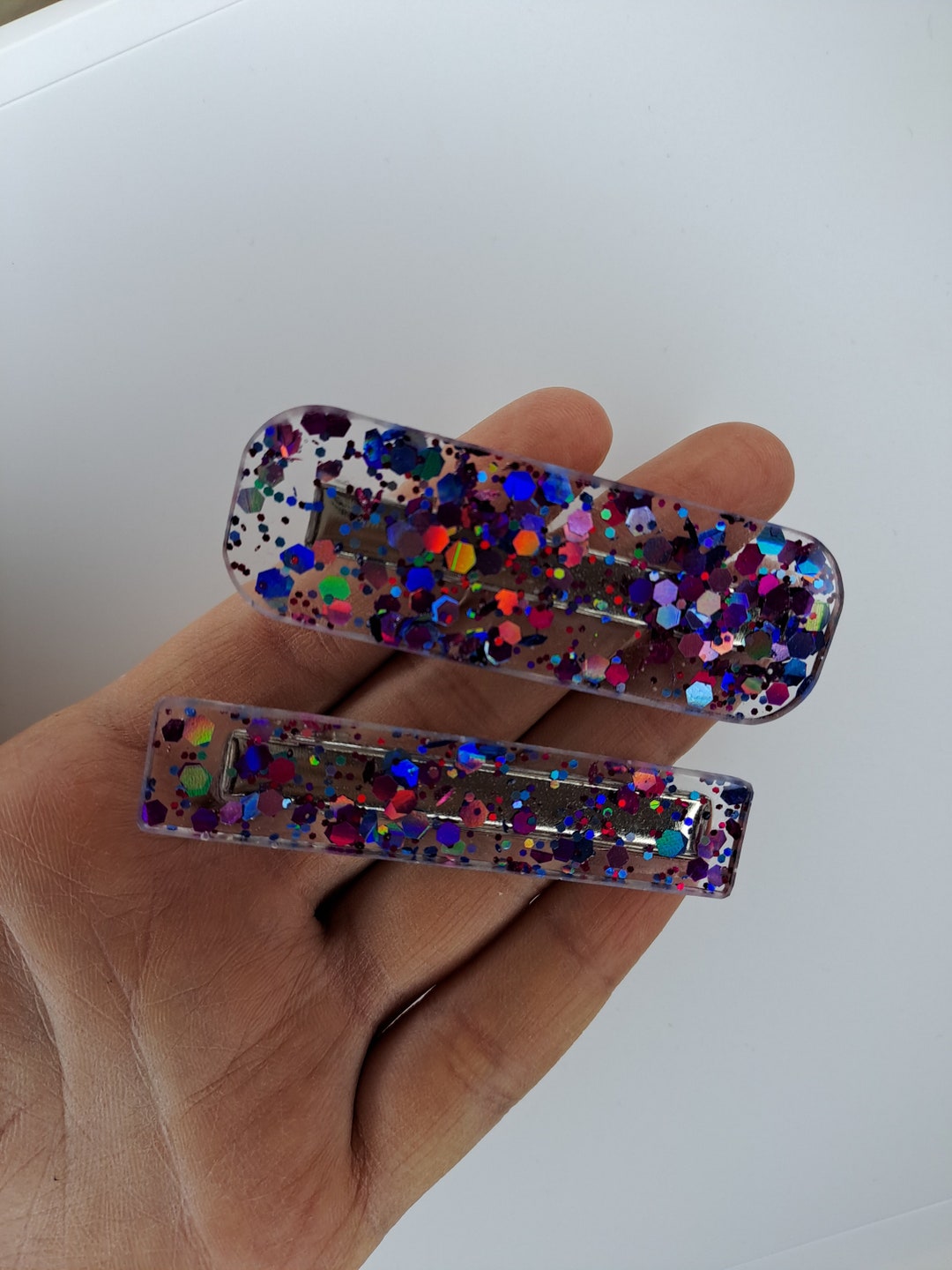 Make a Statement With Gorgeous Epoxy Hair Accessories Discover the ...