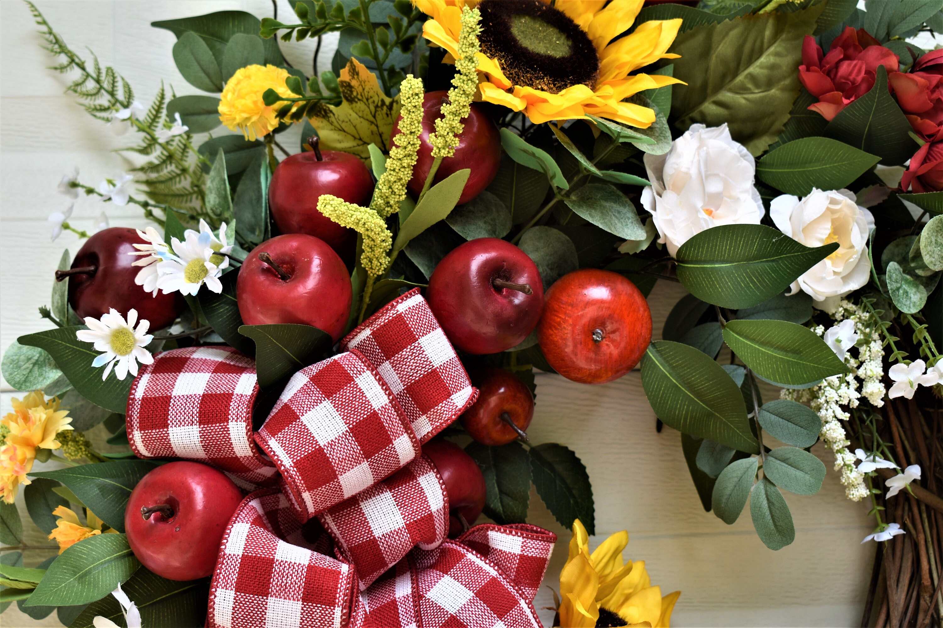 Red Apple Wreath, Sunflowers With Red Rosettes, Ferns Wreath With ...