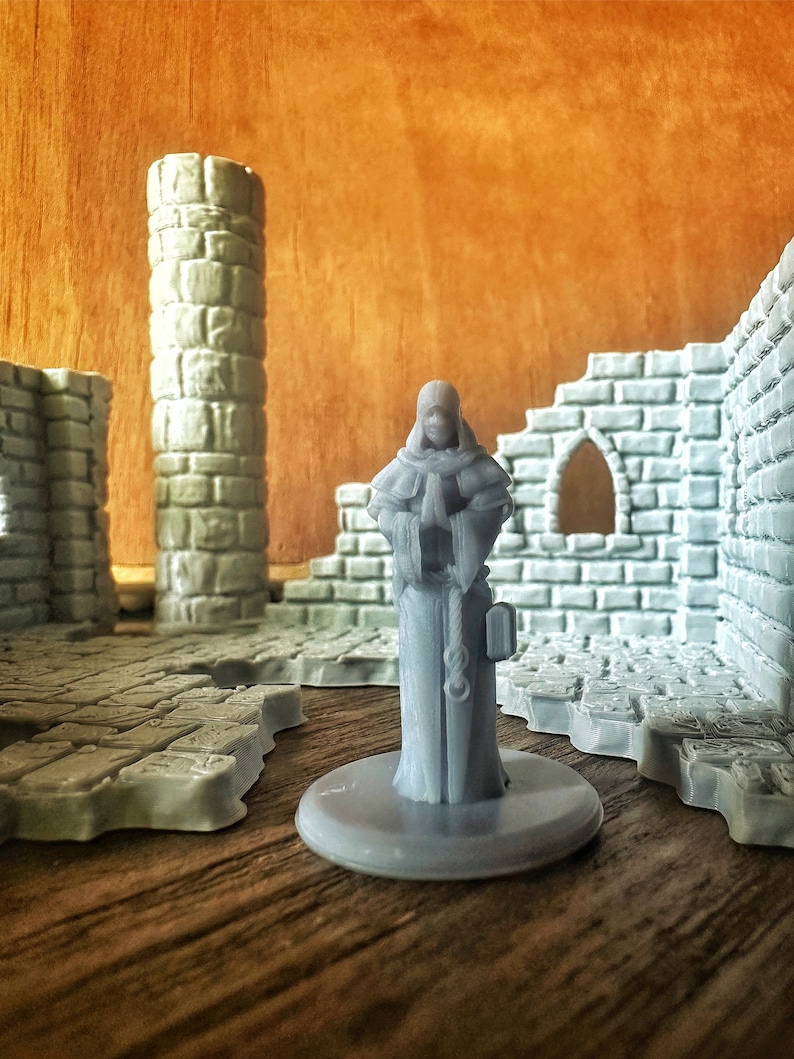 D&D Praying Cultist Miniature | Unpainted RPG Figure - Etsy UK