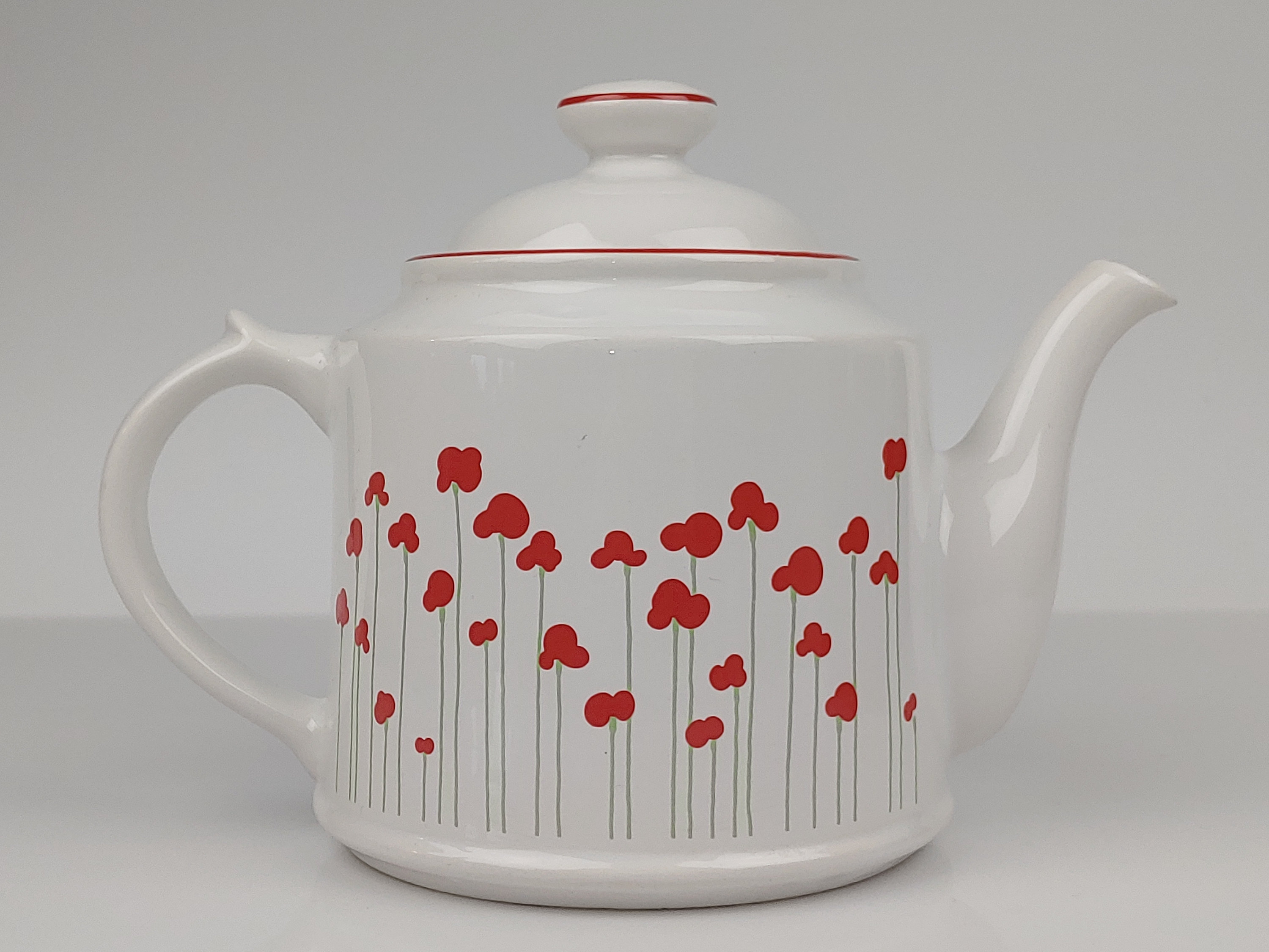 Vintage Royal Victoria Pottery Red Poppy Teapot Staffordshire Wade ...