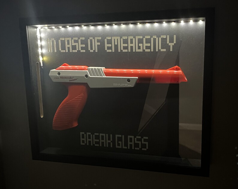 Nintendo Gun 8 Bit Emergency Shadow Box 2 Colors and LED - Etsy