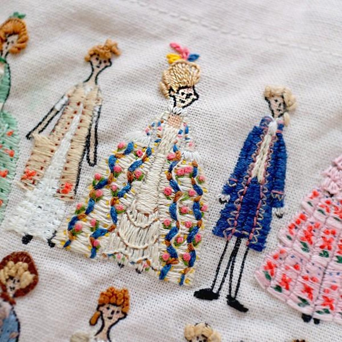 100 Ladies Nee-san Embroidery Kit by Cosmo Lecien: Kyoto Motifs Mini ...