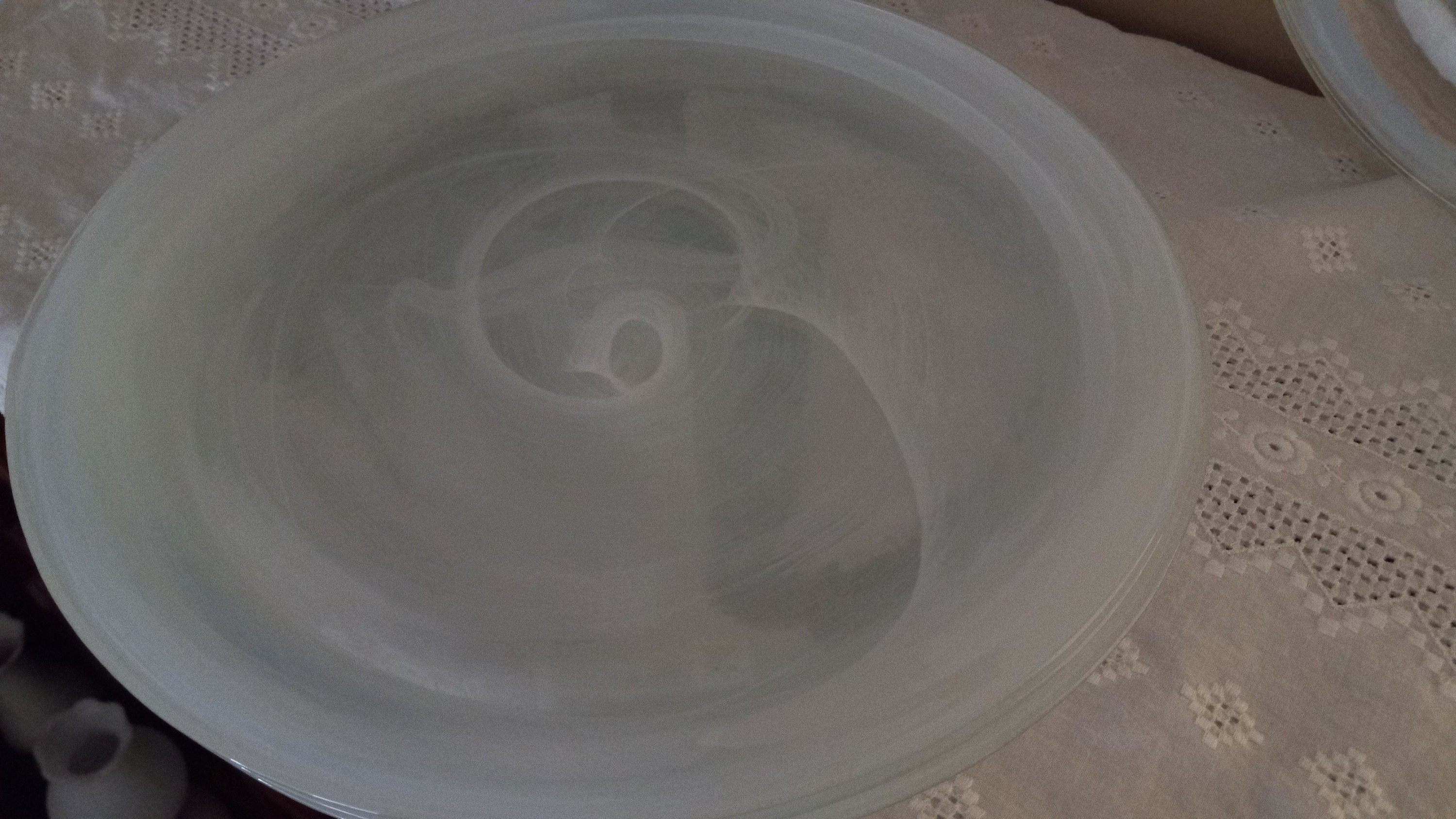Ardacam Art OF Table Top Glass White Swirl 5 Dinner Plates - Etsy Ardacam Art OF Table Top Glass White Swirl 5 Dinner Plates - Etsy