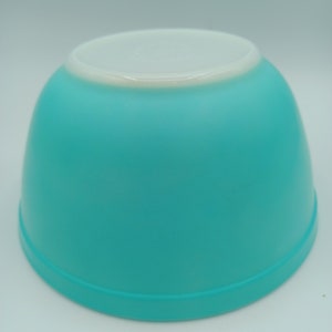 Pyrex Robin's Egg Blue Nesting Bowls, Set of 3 - Etsy