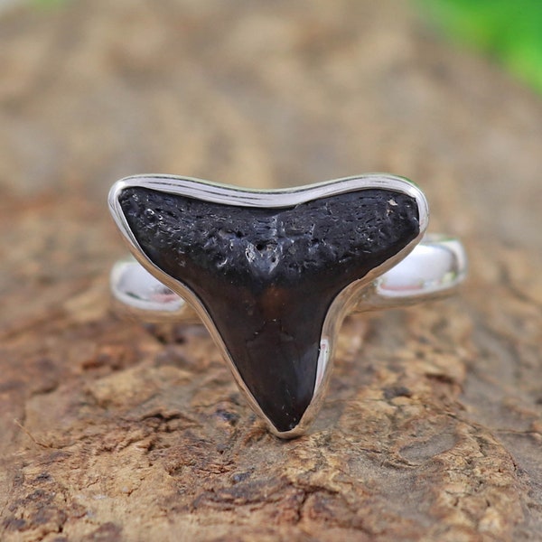 Shark Tooth Ring - Etsy