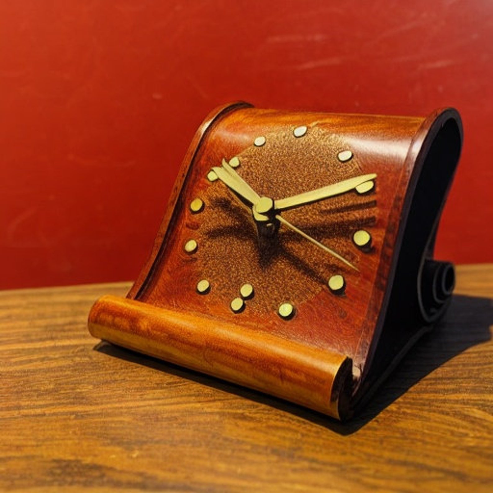 Vintage Leather Clock Unique Mantle Clock for Desk or Shelf - Etsy