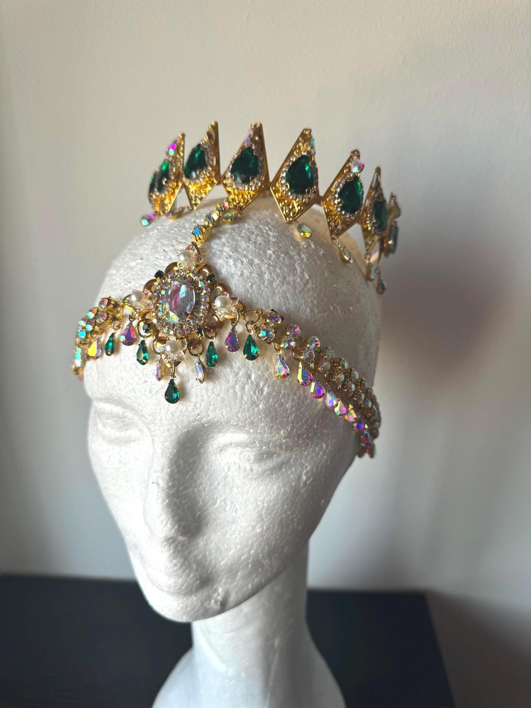 Glänzende Krone, glitzernde Krone, ethnische Tiara, goldene Tiara ...