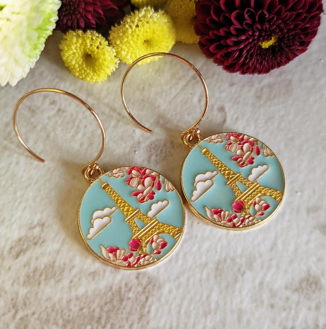 Paris France Eiffel Tower Pendant Earrings - Etsy