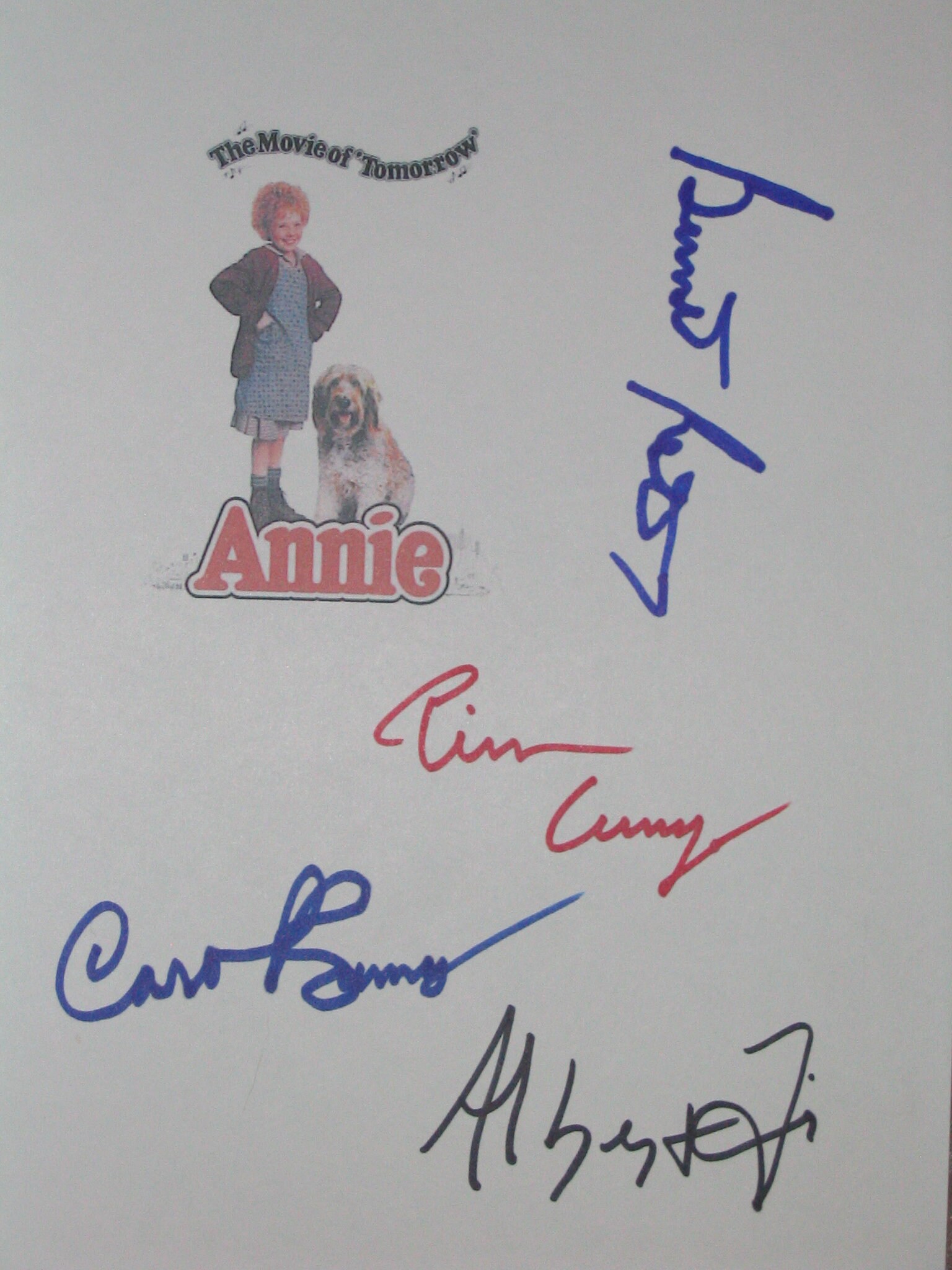 Annie Signed Film Movie Script Screenplay X4 Autographs Carol Burnett ...