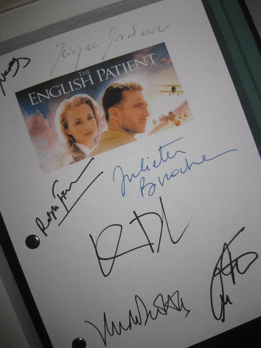 English Patient Signed Movie Film Script Screenplay X7 Autograph Ralph Fiennes Juliette Binoche ...