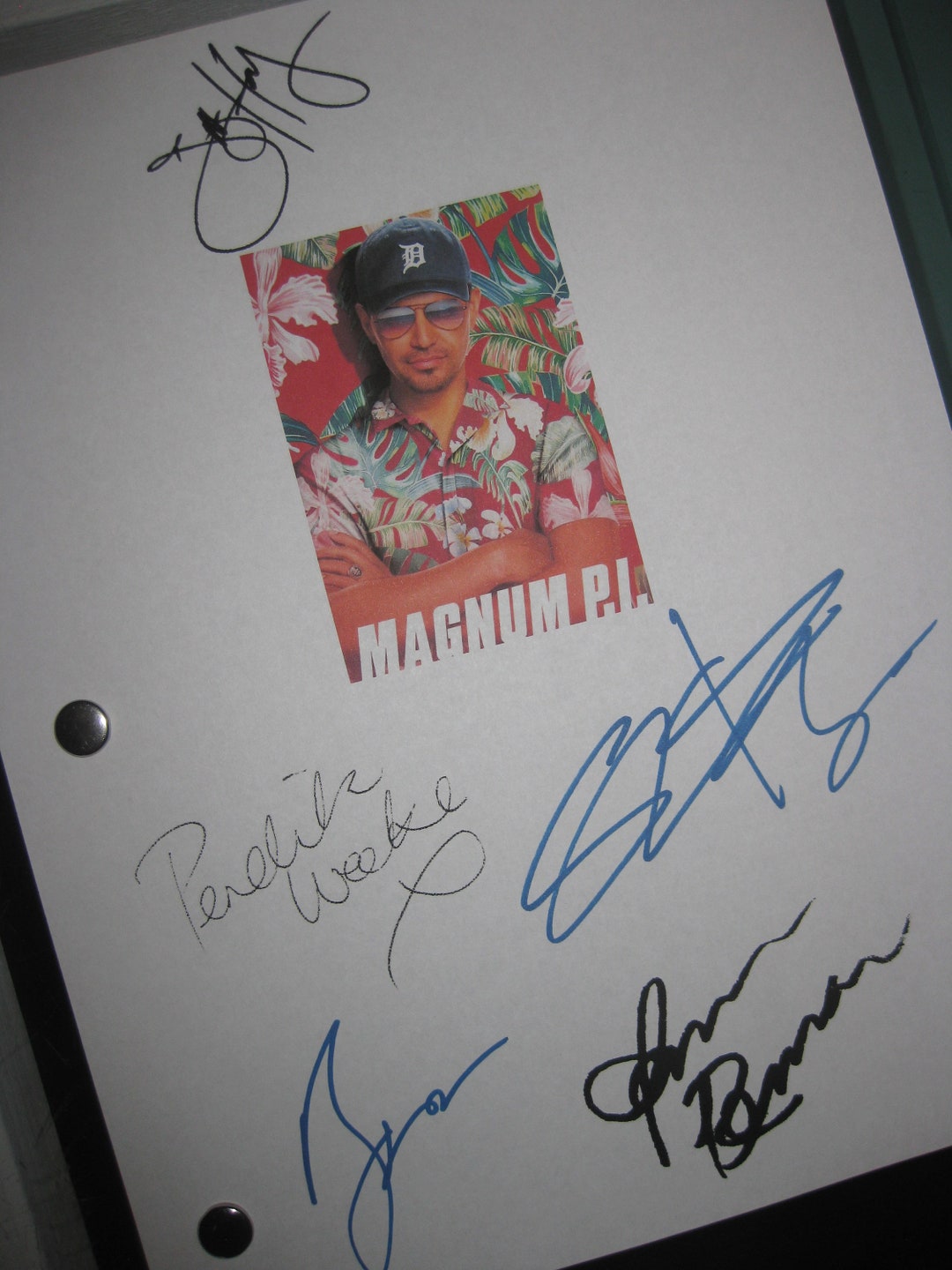 Magnum P.I. Signed TV Pilot Script Screenplay X5 Autograph Jay ...