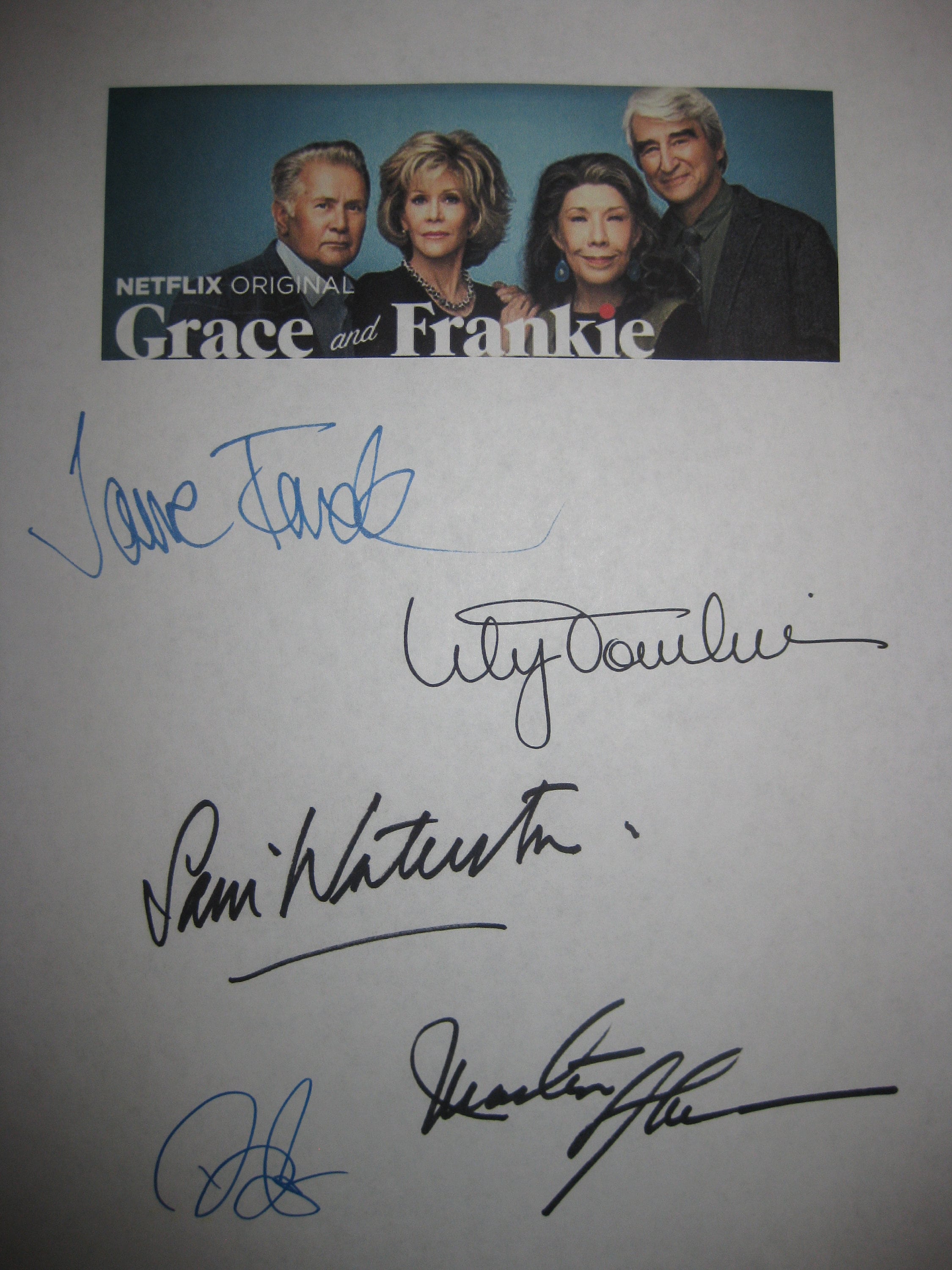 Grace and Frankie Signed TV Script Screenplay Autograph X5 Jane Fonda ...