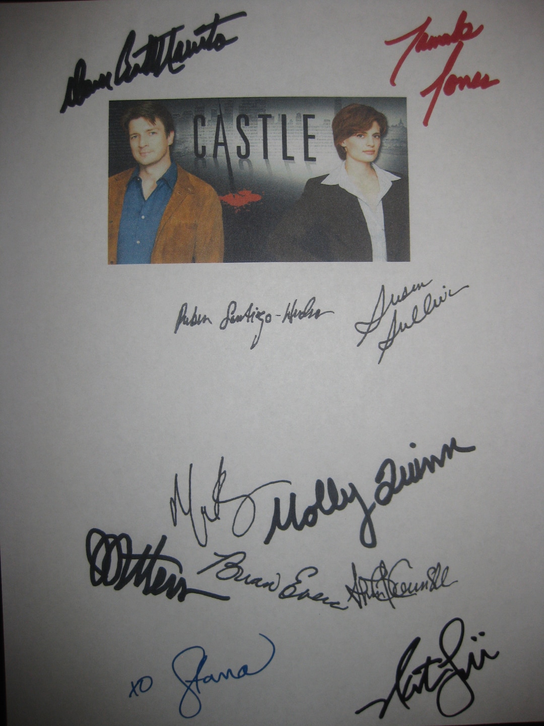 Castle Signed TV Script Screenplay Autograph Nathan Fillion Stana Katic ...