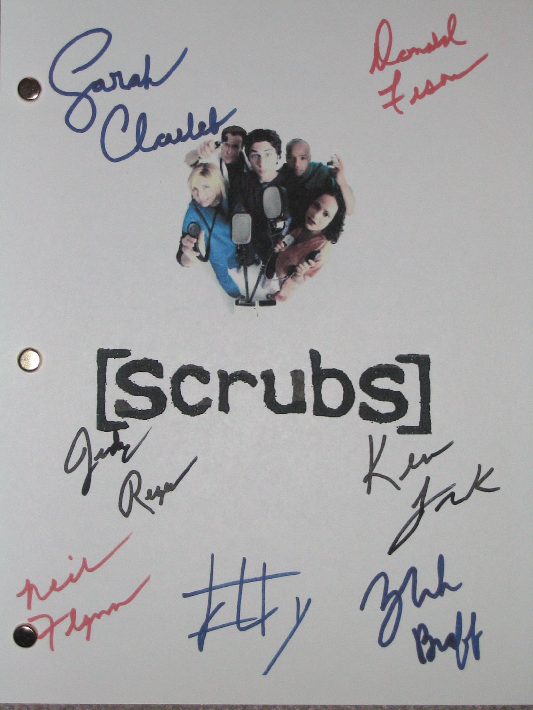 Scrubs Cast Signed Pilot TV Script Screenplay Zach Braff Donald Faison ...