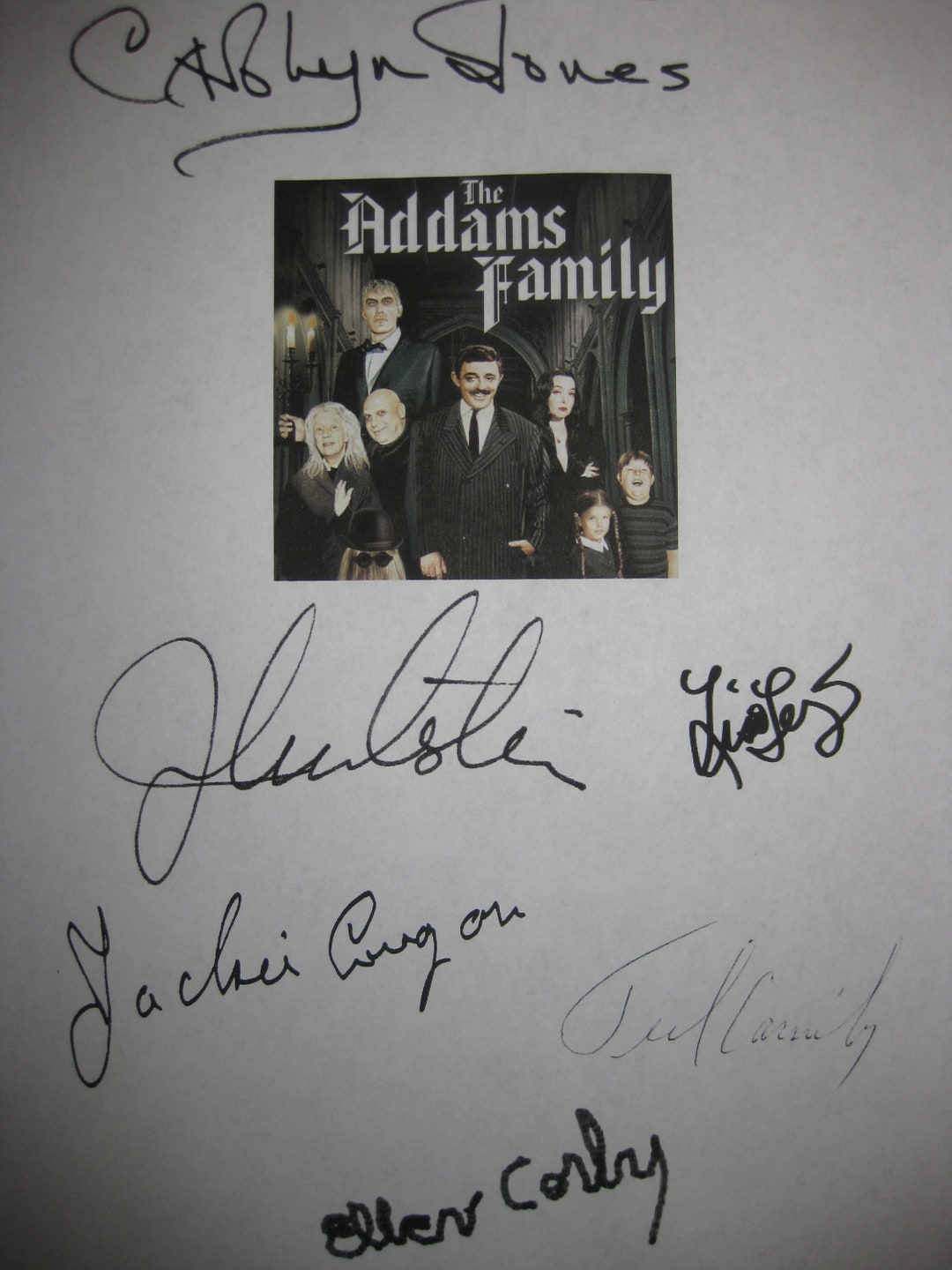 The Addams Family Signed TV Script Screenplay X6 Autograph Carolyn ...