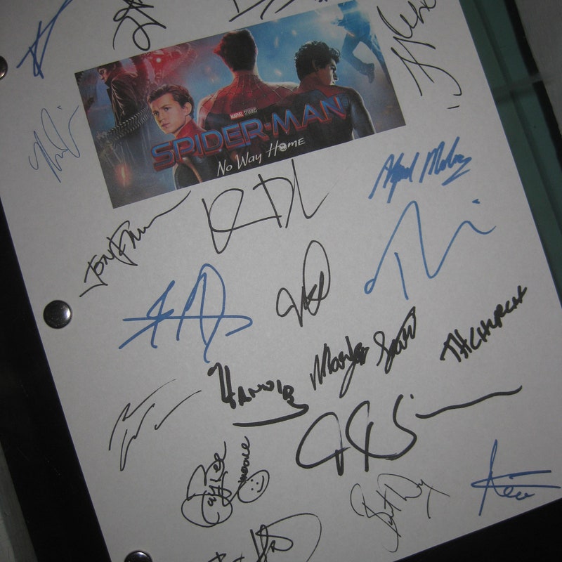 Zendaya Autograph - Etsy