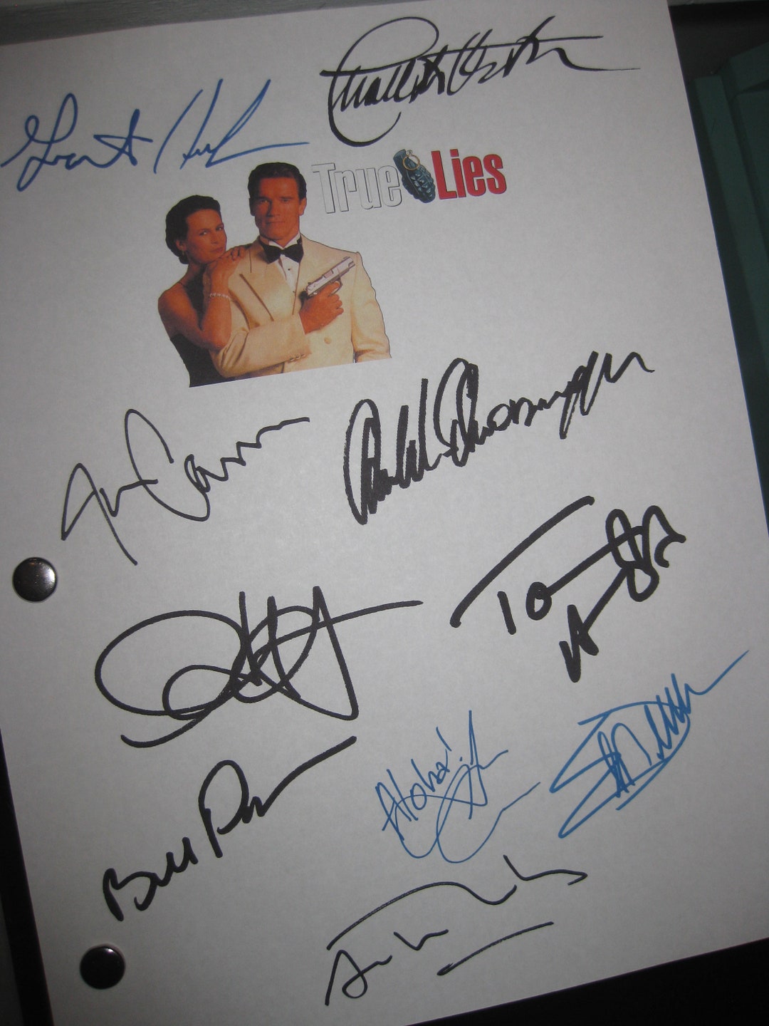True Lies Signed Movie Film Script Screenplay X10 Autograph James ...