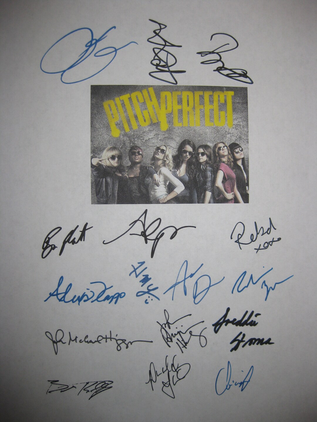 Pitch Perfect Signed Film Movie Screenplay Script X16 Autographs Anna ...