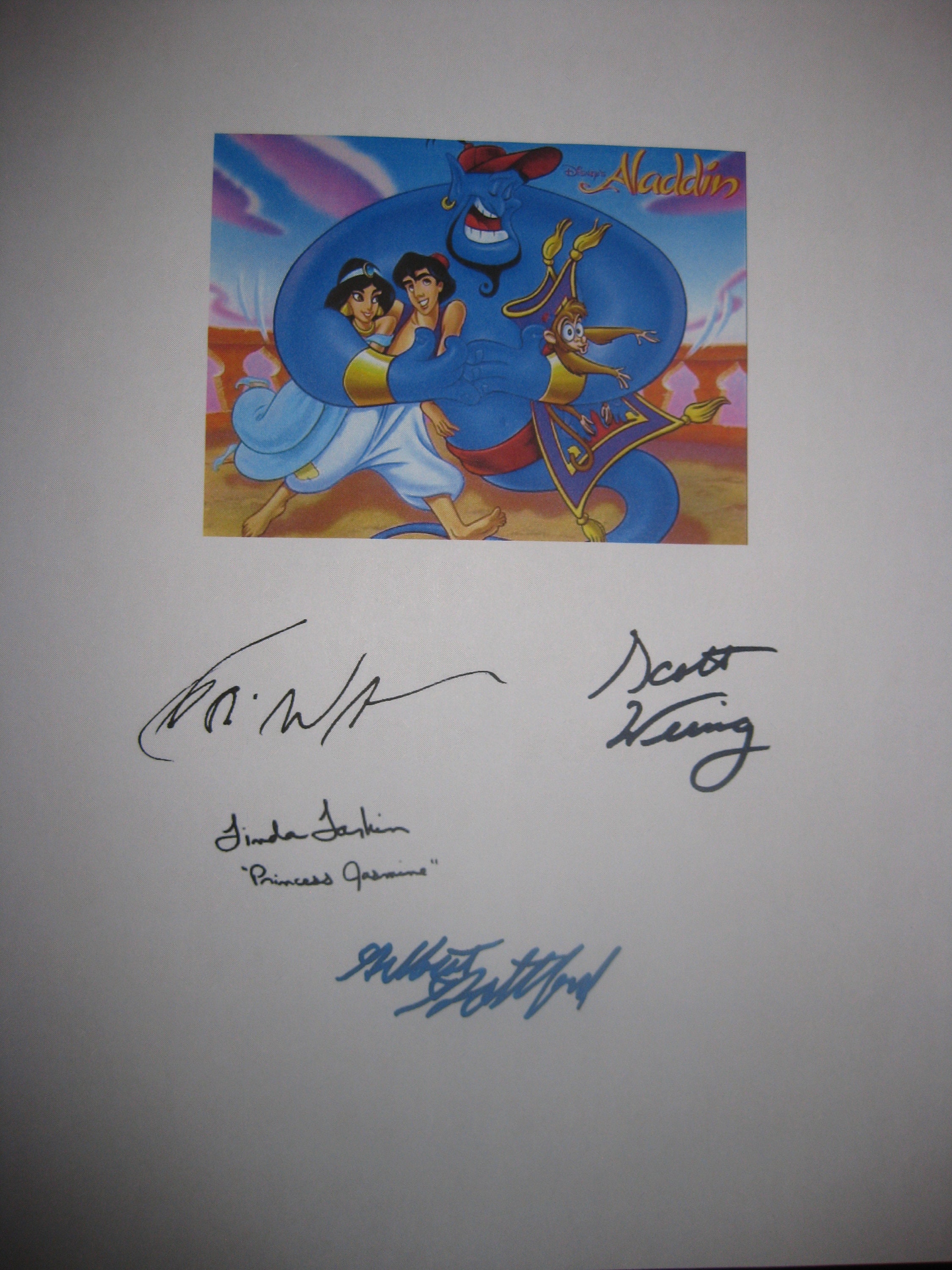 Aladdin Signed Movie Film Script Screenplay X4 Autograph Robin Williams ...