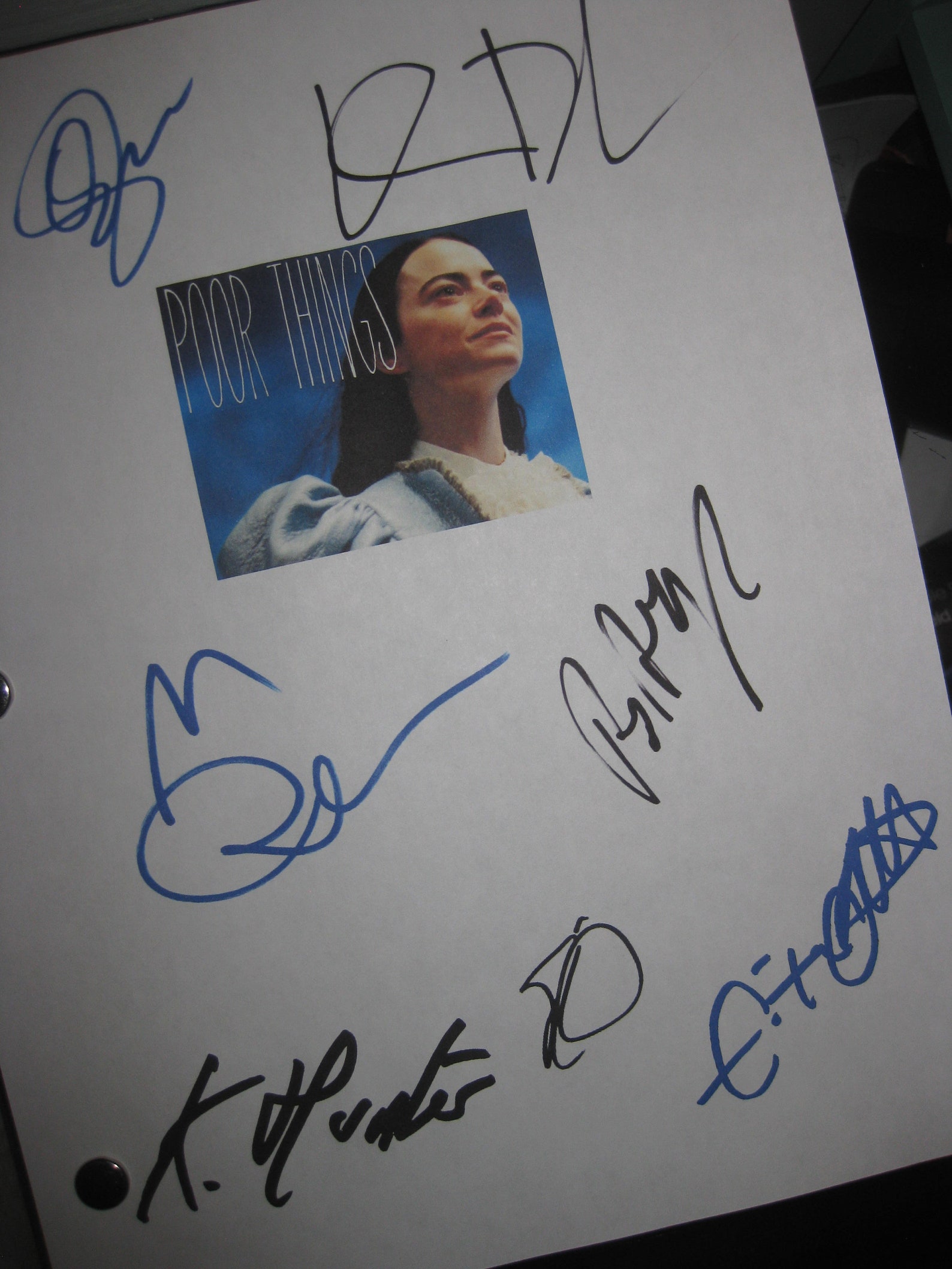 Poor Things Signed 2023 Movie Film Script Screenplay X7 Autograph Emma Stone Mark Ruffalo Willem ...