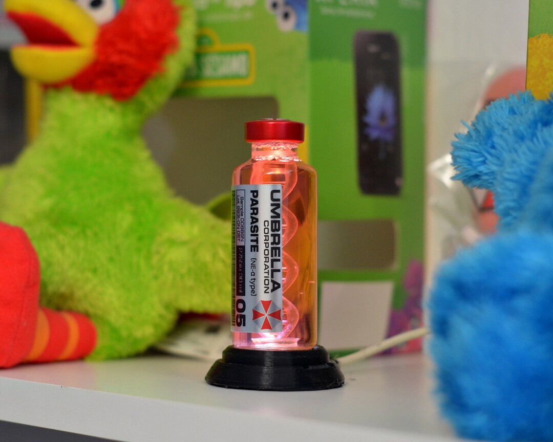 Resident Evil Vial Nemesis Parasite Liquid Color Version Prop - Etsy