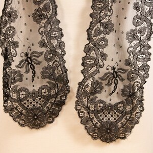STUNNING 1840s Victorian Black Lace Mourning Lappet Victorian Mourning ...