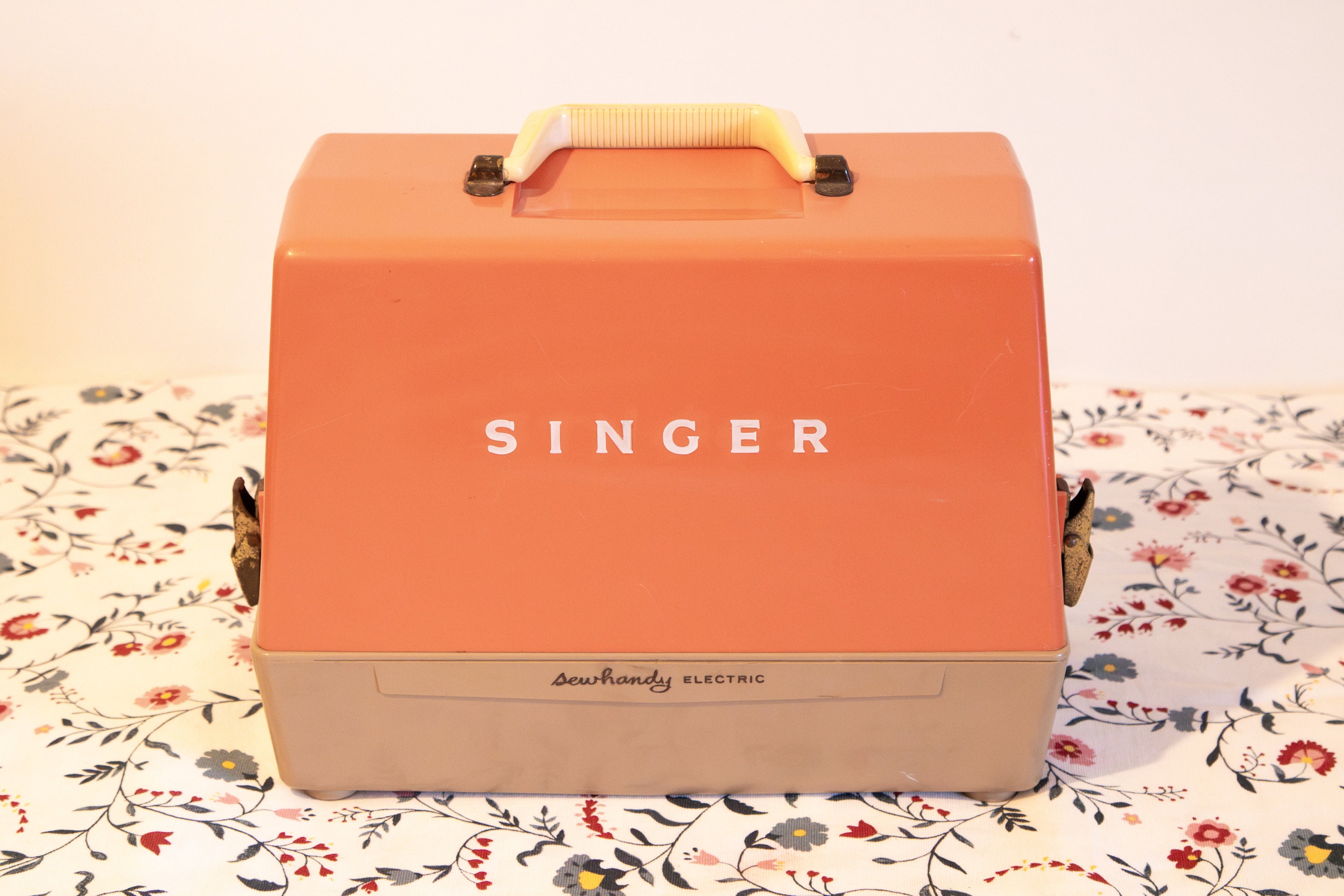 Vintage Singer Sewhandy Model 50D With Case Child's Sewing Machine 60's ...