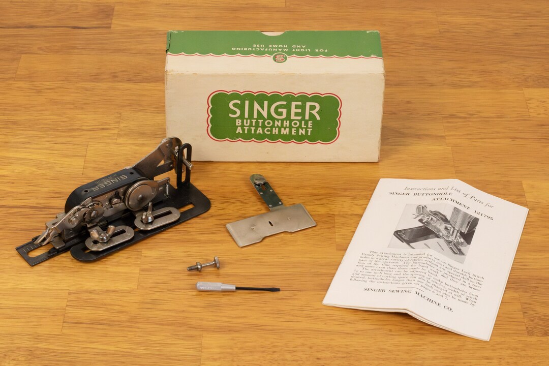 RARE 1941 Singer Buttonhole Attachment Complete W/ Original Box and ...