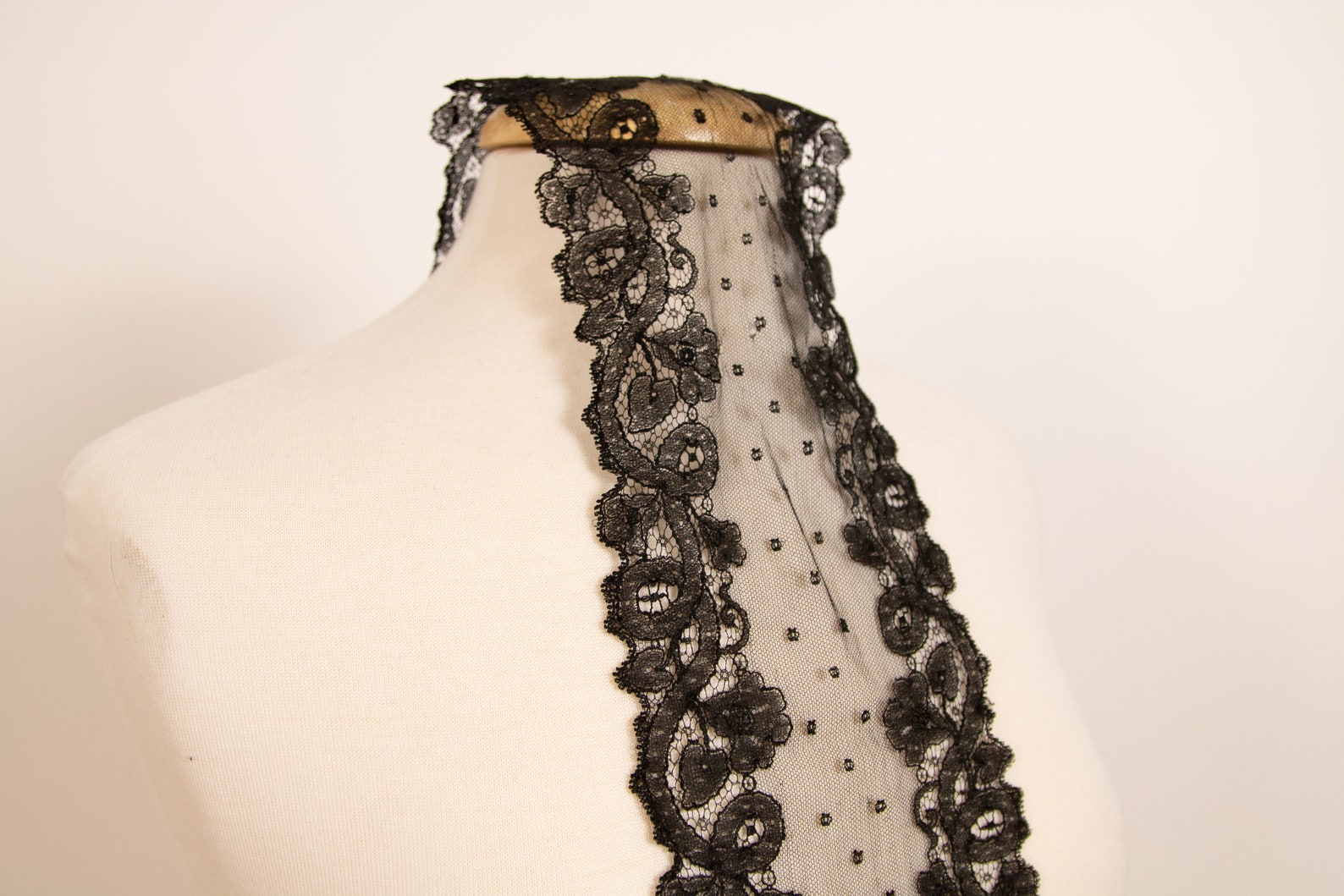 STUNNING 1840s Victorian Black Lace Mourning Lappet Victorian Mourning ...
