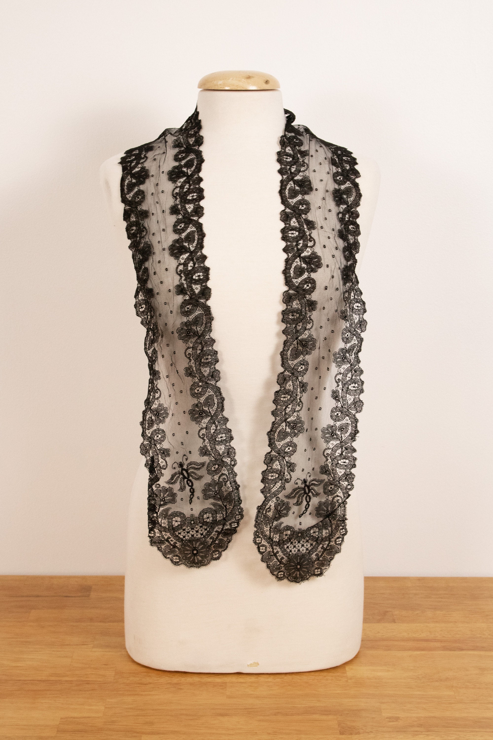 STUNNING 1840s Victorian Black Lace Mourning Lappet Victorian Mourning ...