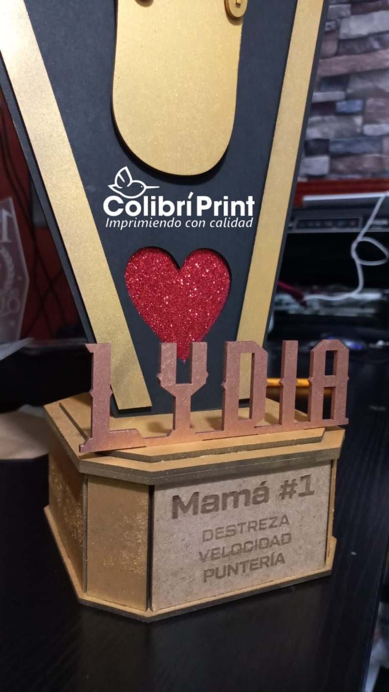 Trofeo Chancla a la mamá # 1 mdf 2.5mm Chancla, sandalia Laser cut mom ...