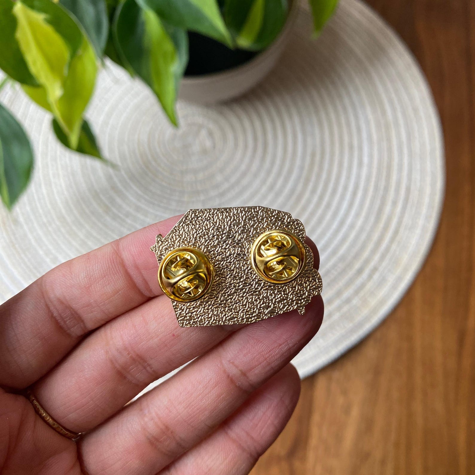 Cell Culture Flasks Enamel Pin | Cute Cell Biology Pin for Laboratory ...