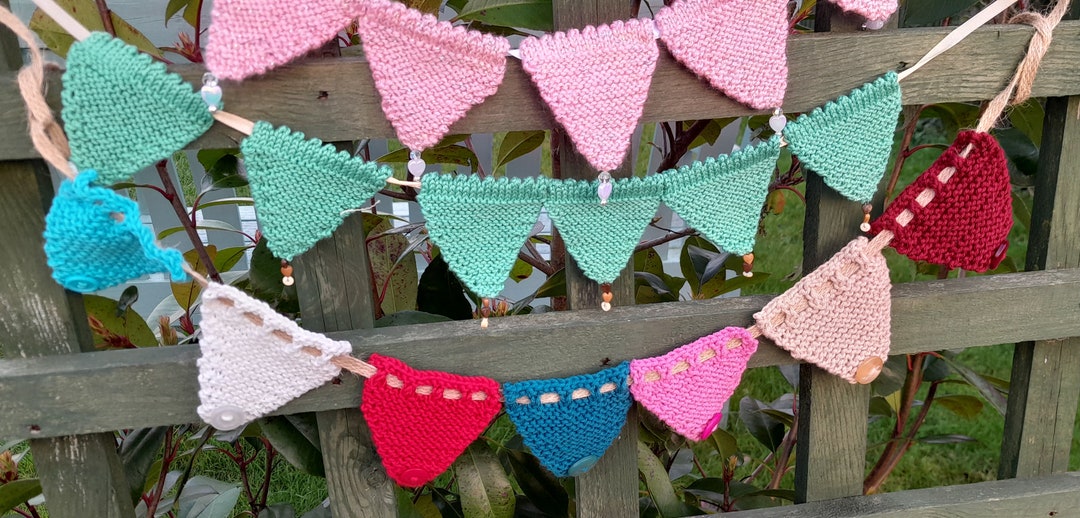 KNITTED MINI TRIANGULAR Bunting Flags - Various Header Ribbons ...