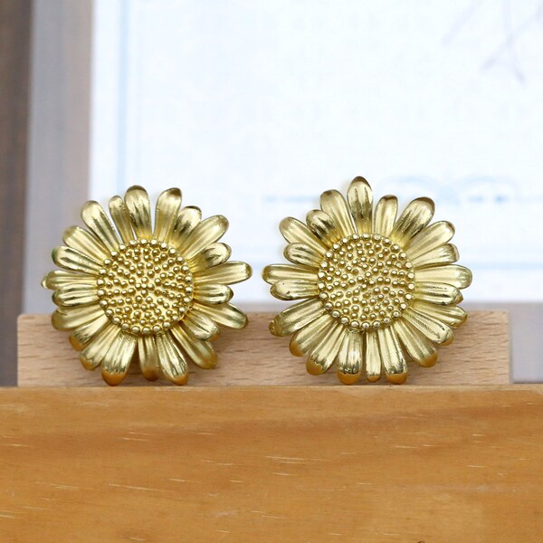 Sunflower Knobs - Etsy