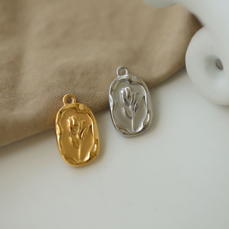 Vintage Irregular Oval Tulip Pendant,oval Flower Pendant,titanium,18k ...