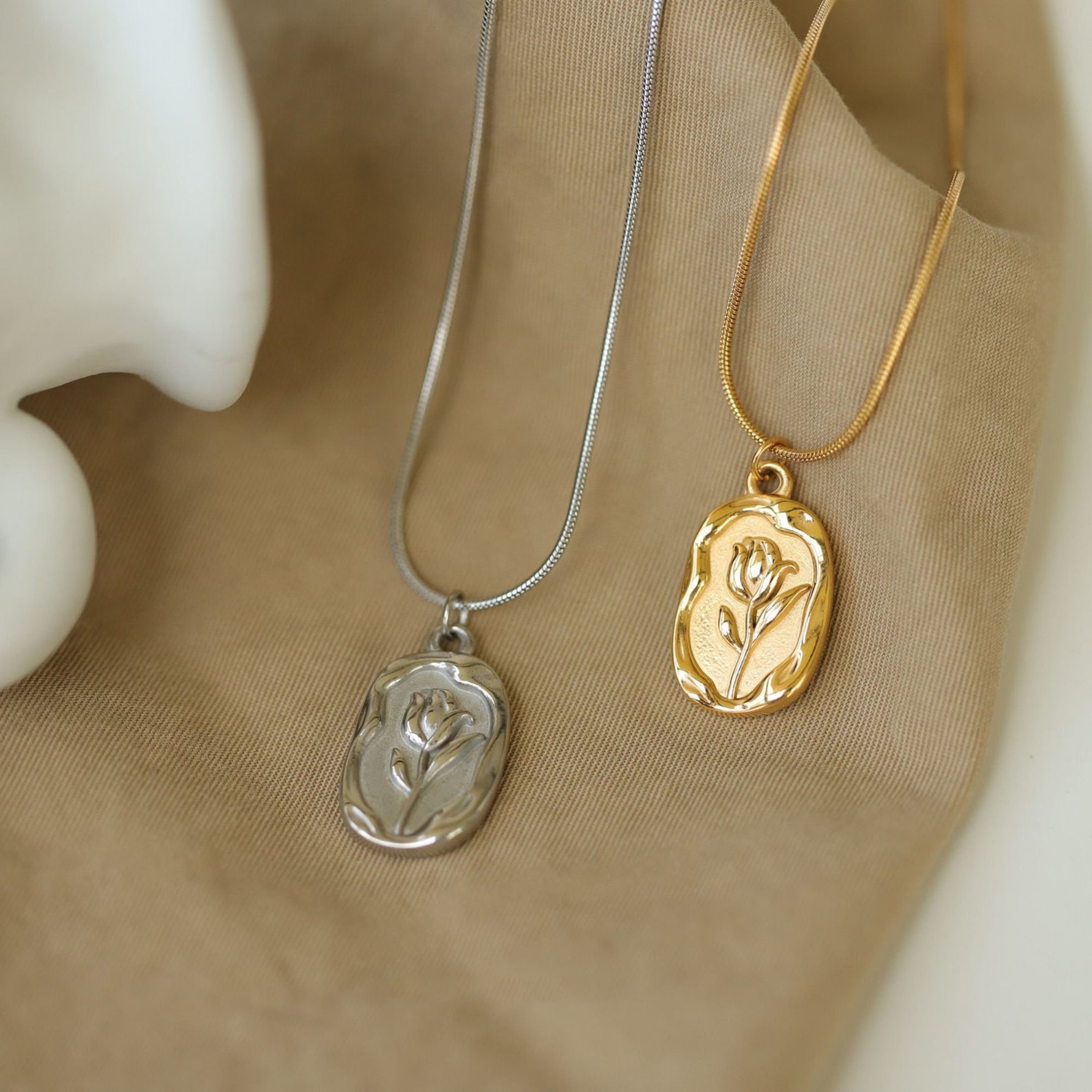 Vintage Irregular Oval Tulip Pendant,oval Flower Pendant,titanium,18k ...