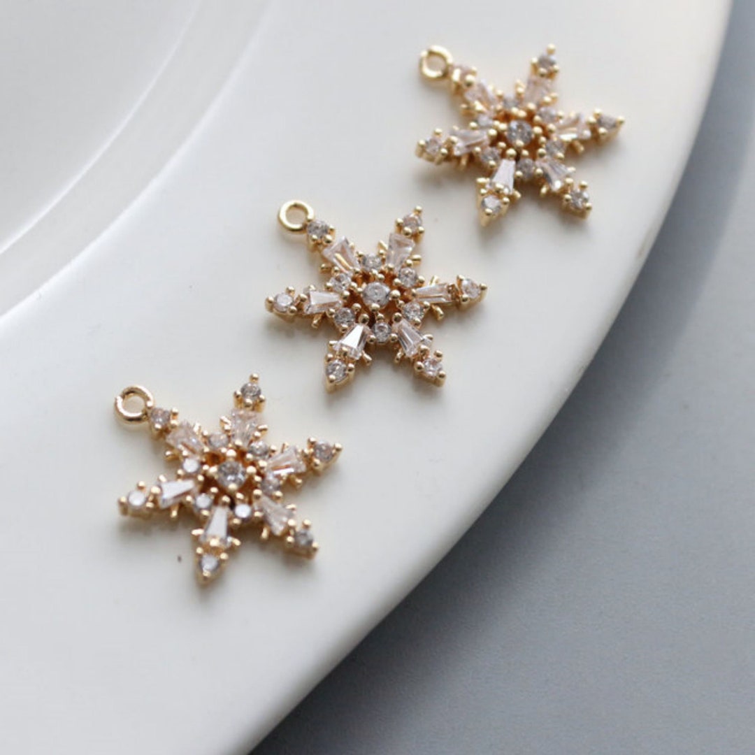 14K Gold Plated Snowflake Pendant,cubic Snowflake Charm,cz Pavé Crystal ...